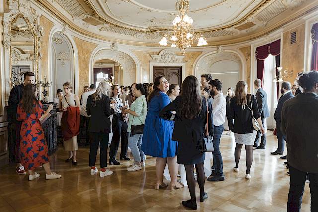 Young Friends - Friends of the Opera Zurich - Opernhaus Zürich